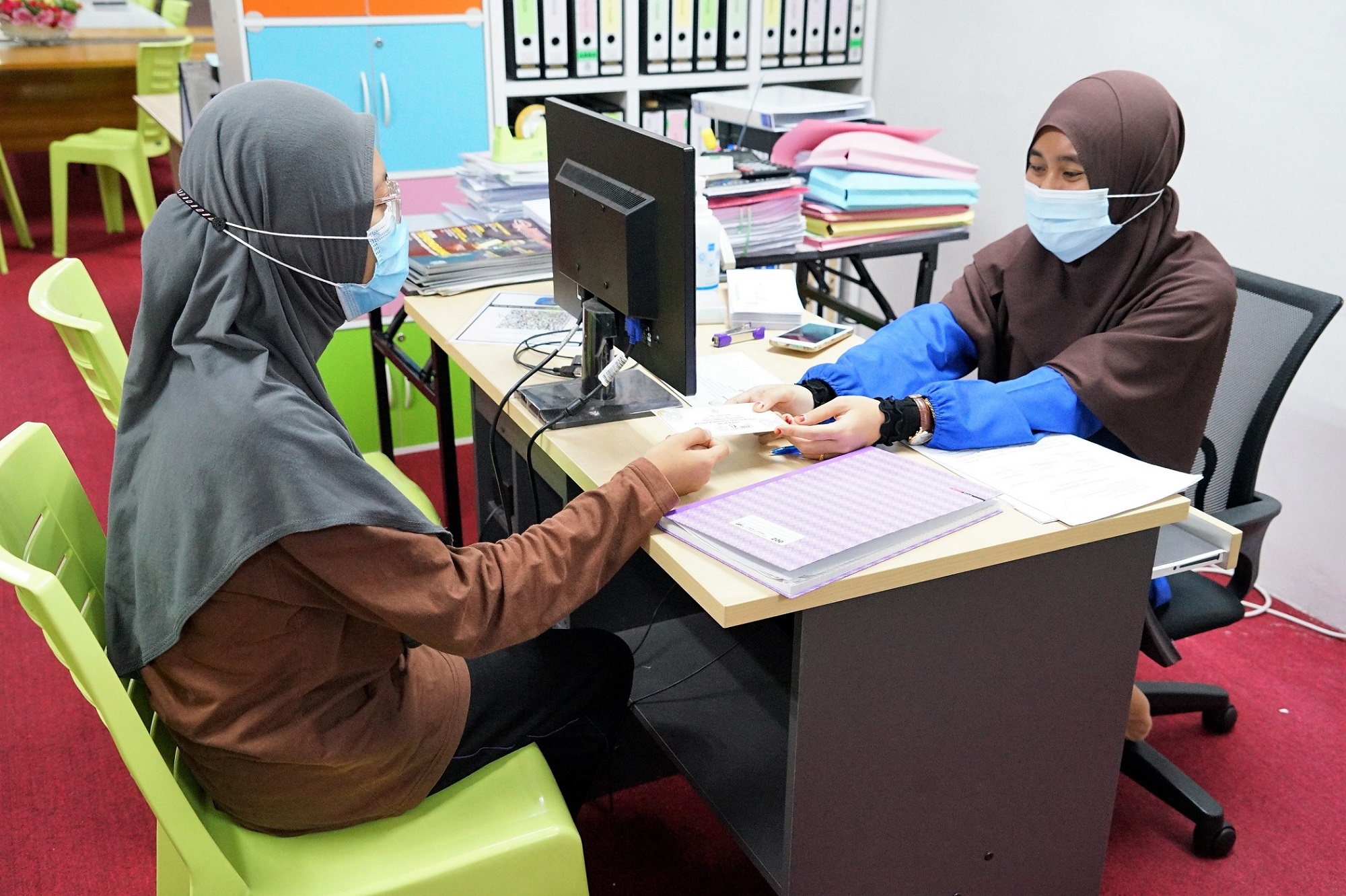 RM30 Ribu 'One Off' Untuk Pelajar IPTA IPTS DUN Kijal - TRDI News