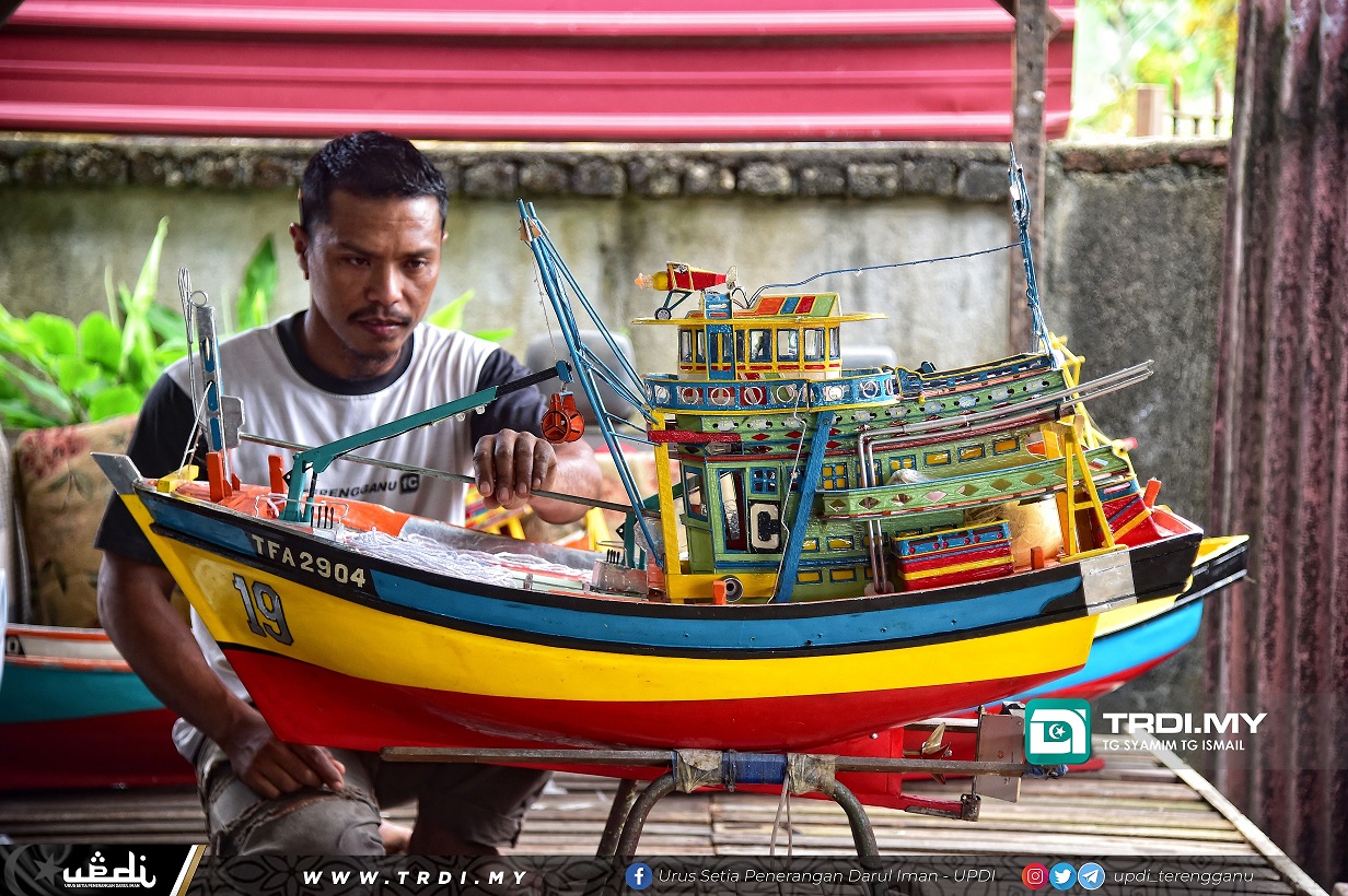 Keunikan Replika Bot Dengan Alat Kawalan Jauh - TRDI News