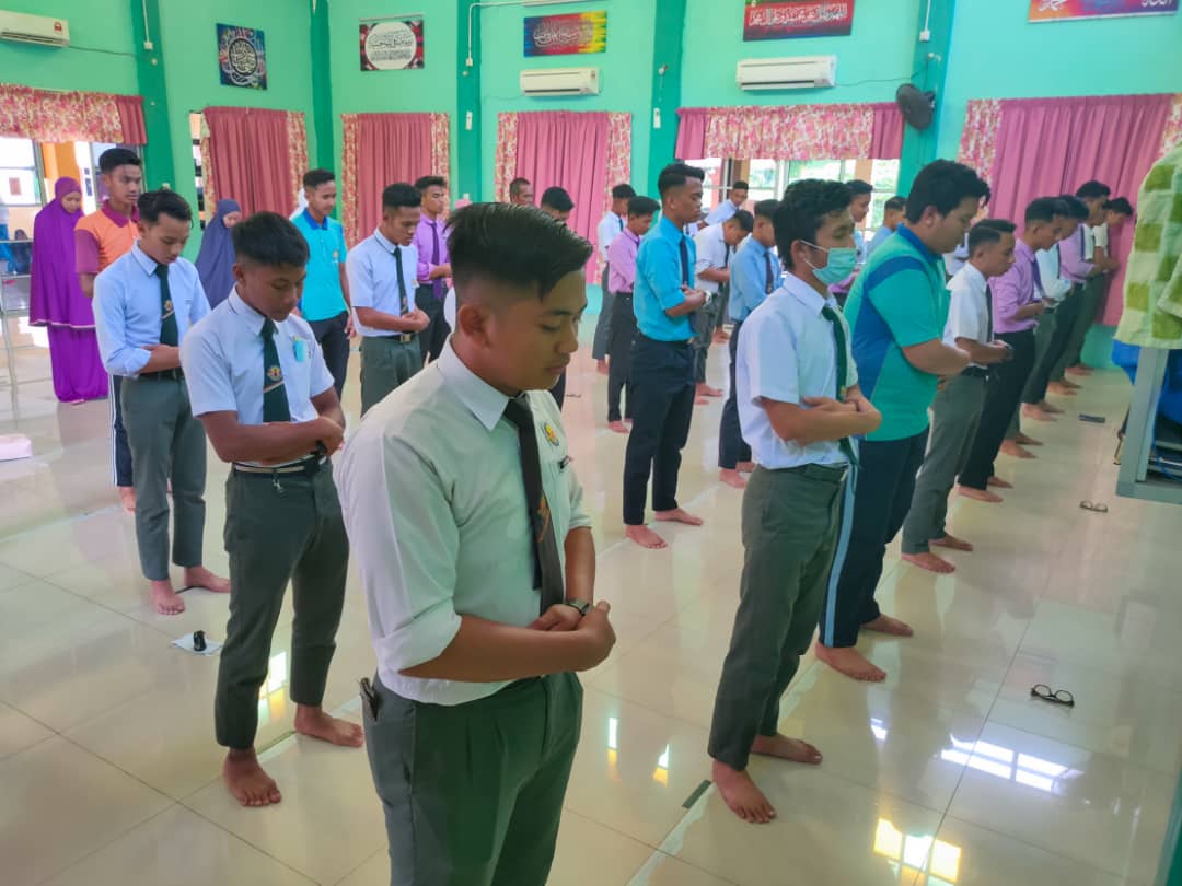 Solat Di Surau Sekolah Dibenarkan - TRDI News