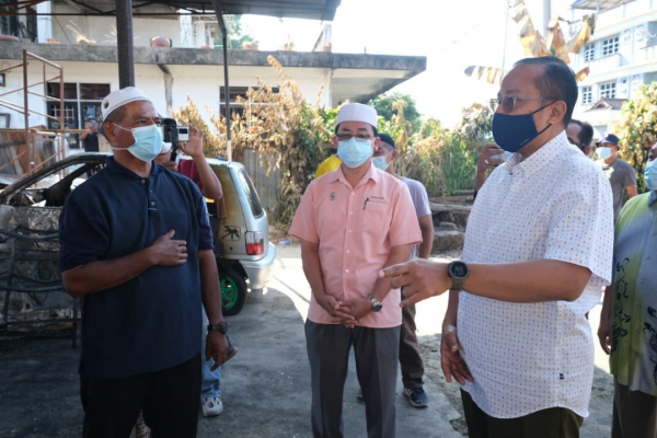 Kerajaan Bina Rumah Baharu Untuk Keluarga Mangsa Kebakaran - TRDI News